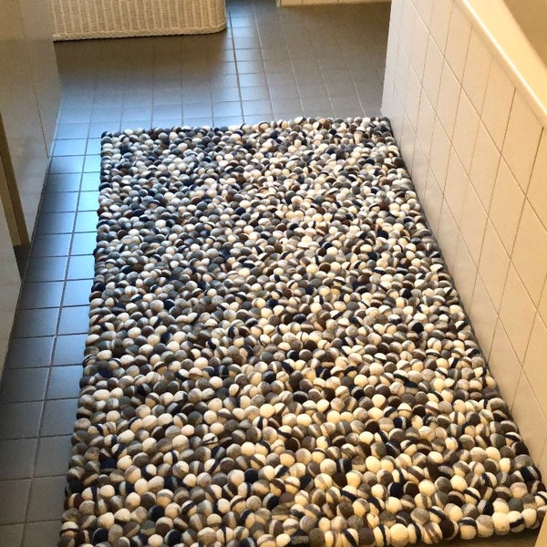 Felt Stones Rug - Etsy
