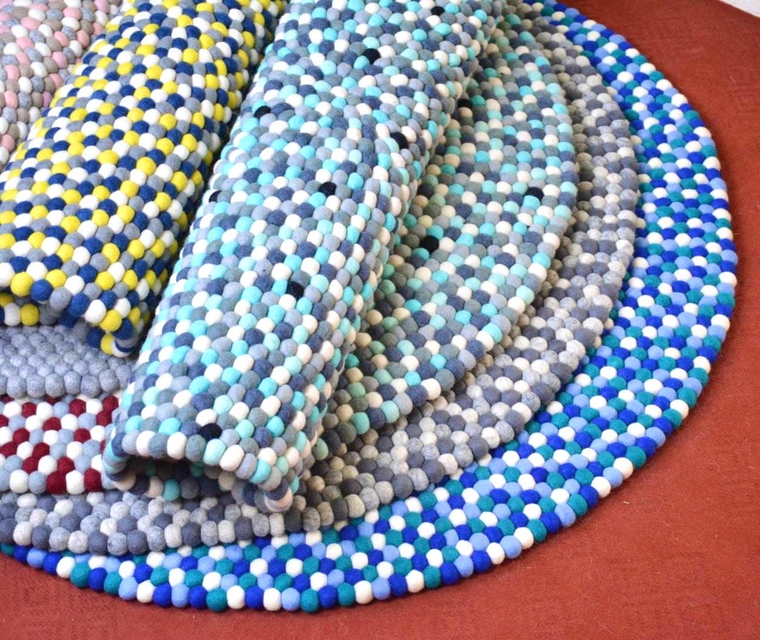 Custom Rug- Wool Felt Ball Rug-pick Your Own Colour-room Felt Carpet ...