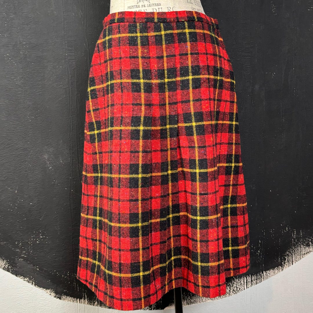 70s Finland Wool Red Plaid SKIRT Vintage Tweed Ride Classic Vintage ...