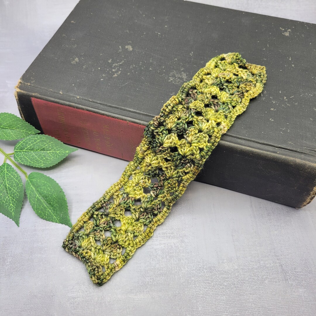 Handmade Colorful Green Camo Crochet Bookmark - Gift for Book Lovers - Etsy