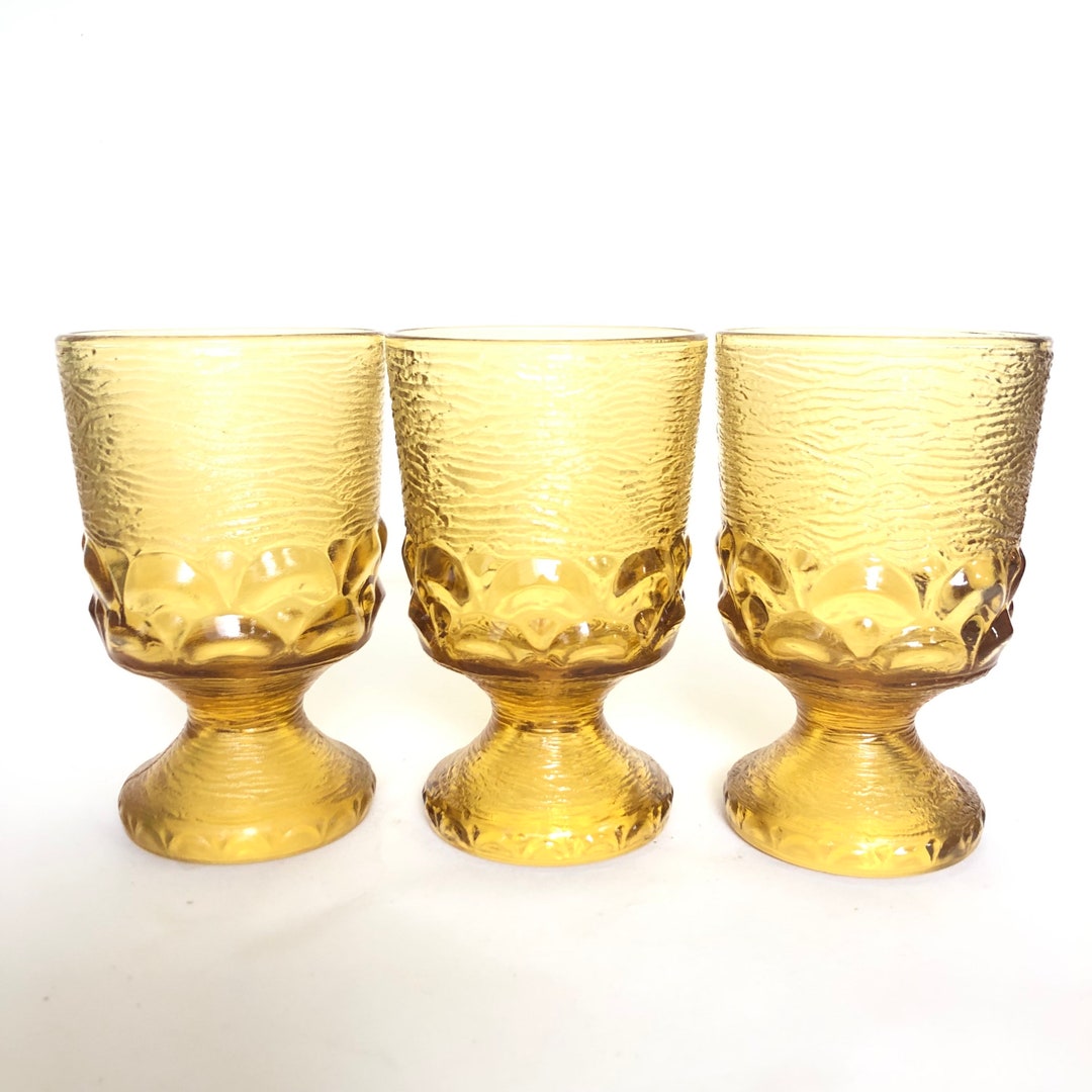 3 Vintage Golden Yellow Heavy Glass 6.5oz Copas de vino Retro Barware ...
