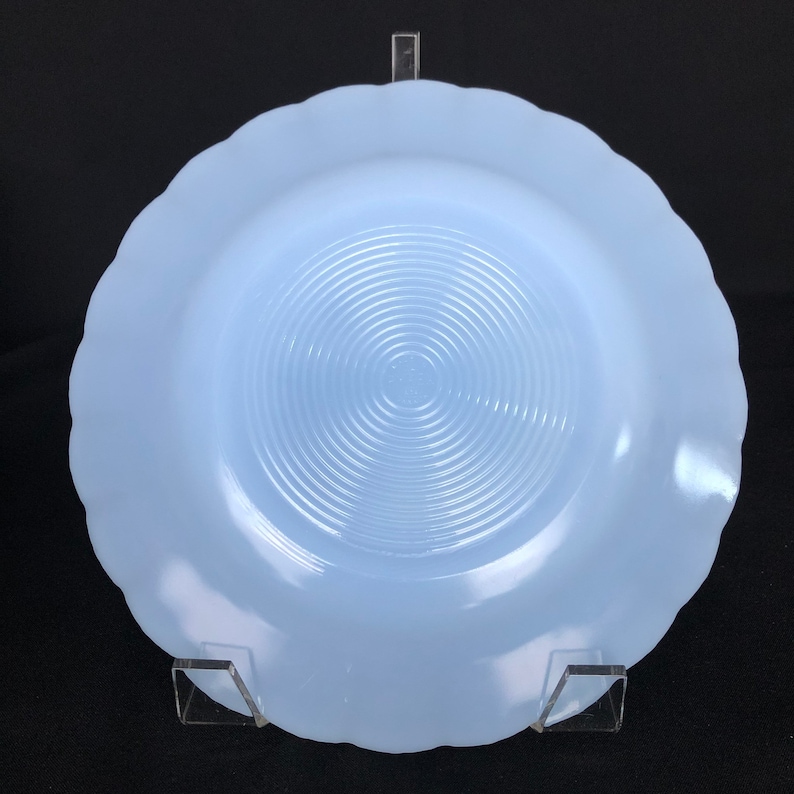 Beautiful Vintage Delphite Blue Glass 'pie Crust' - Etsy