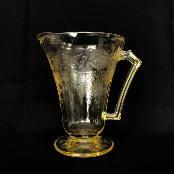 Vintage 28oz Yellow Depression Glass Pitcher Florentine 2 par | Etsy