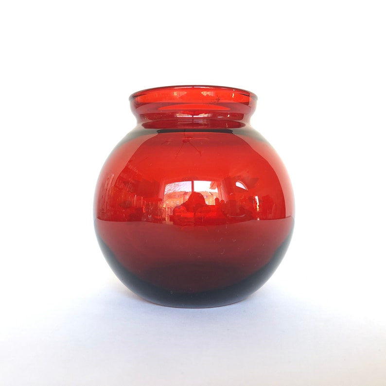 Round Ruby Red Vintage Glass Vase by Anchor Hocking With Frosted Floral ...