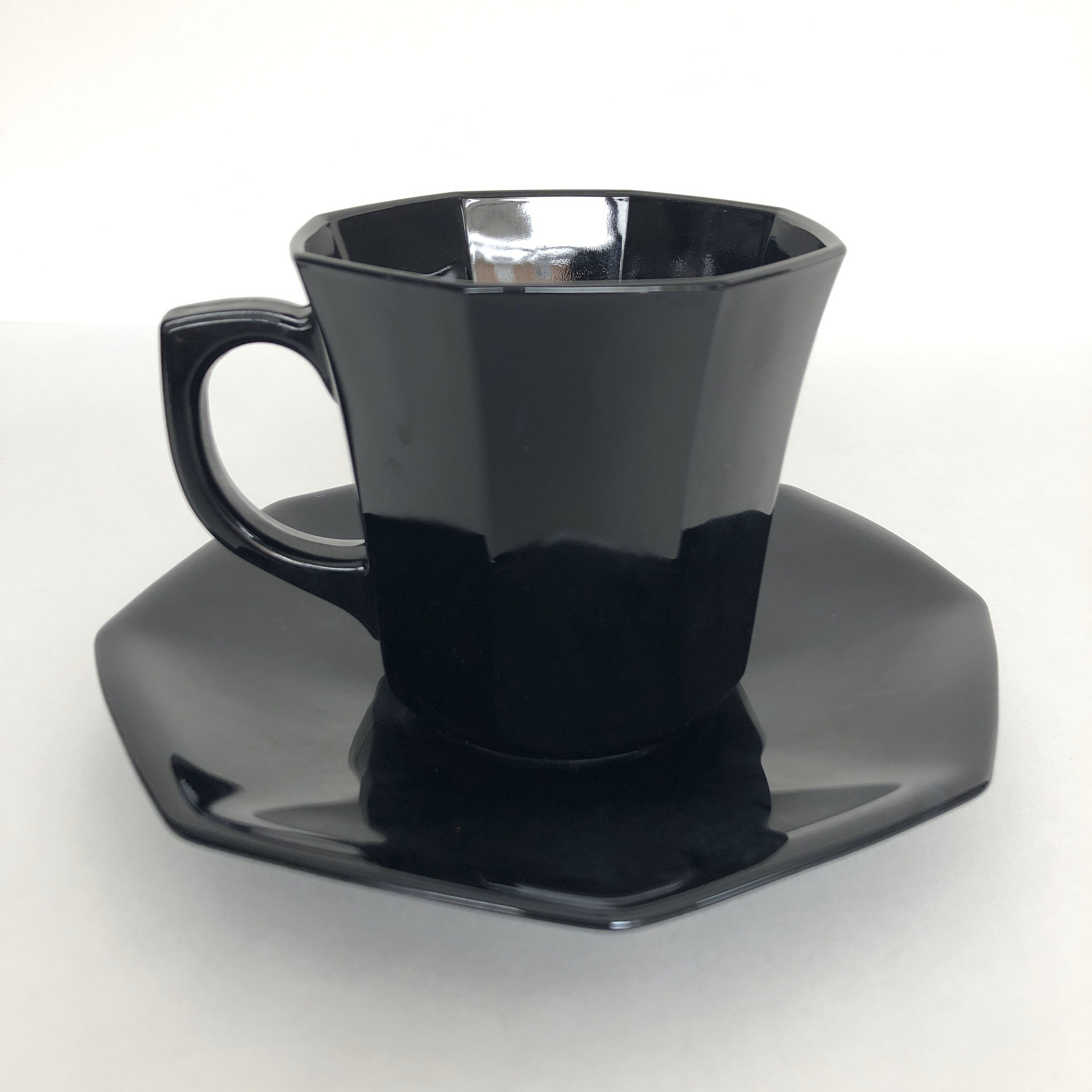 Vintage Kitchen Retro Kitchen Vintage Arcoroc Octime Hexagonal Black ...