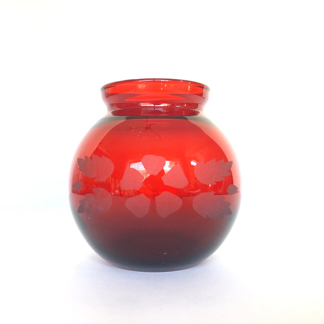 Round Ruby Red Vintage Glass Vase by Anchor Hocking With Frosted Floral ...