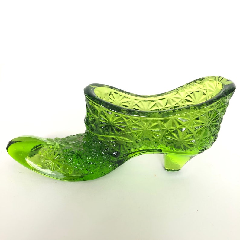 Vintage Daisy & Button Pattern Green Pressed Glass Shoe | Etsy