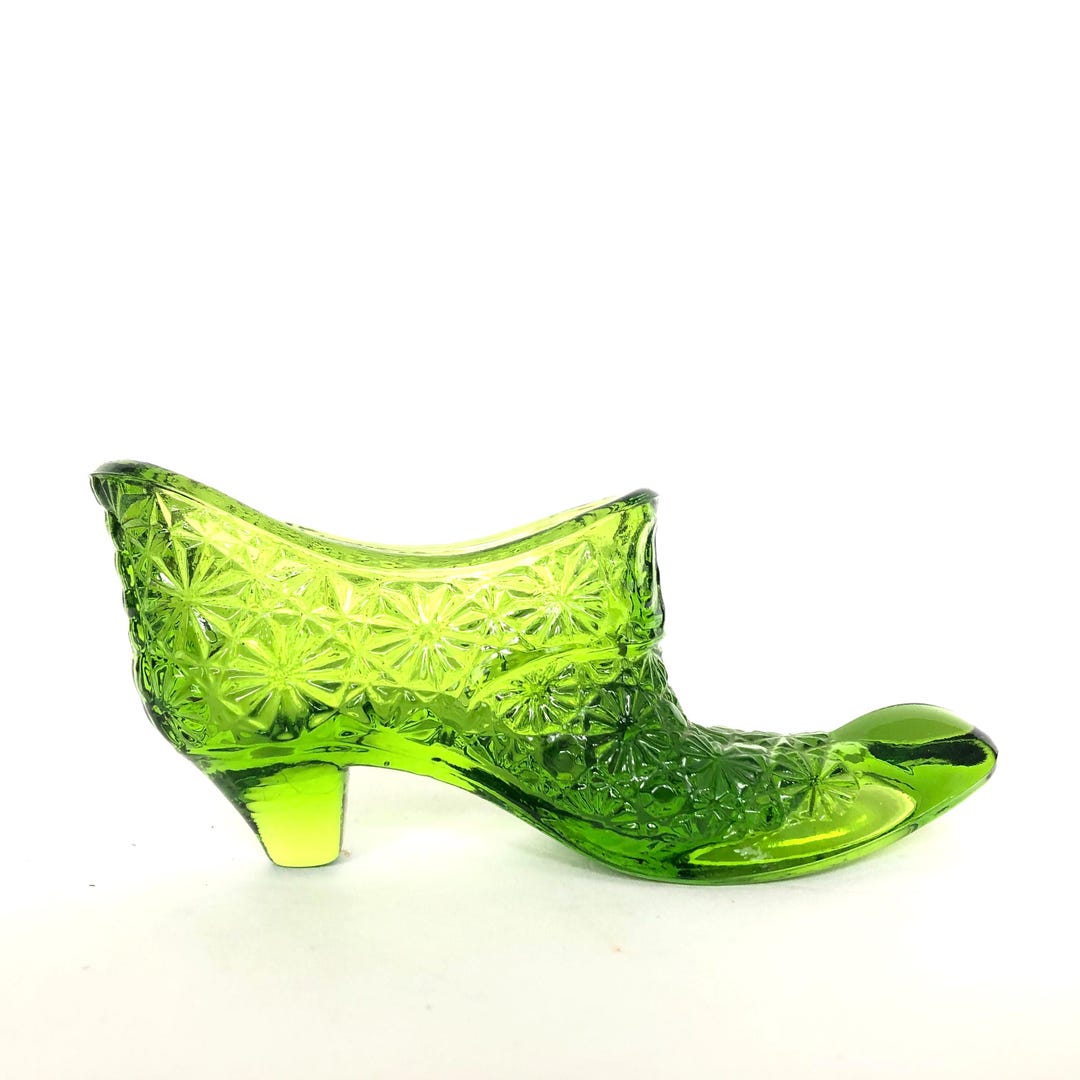Vintage Daisy & Button Pattern Green Pressed Glass Shoe - Collectible ...