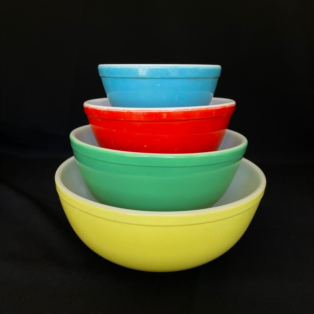 Set of 4 Vintage PYREX Primary Nesting Mixing Bowls - Etsy