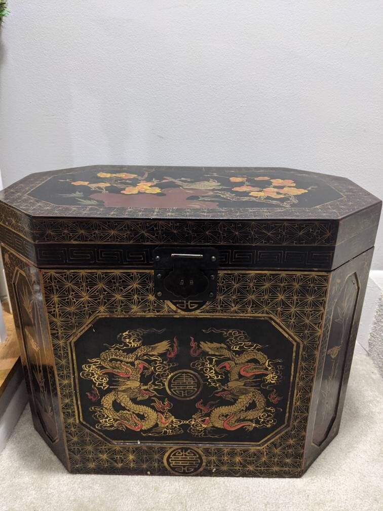 Vintage, Hand-painted Chinese Chest and Lamp Set - Etsy