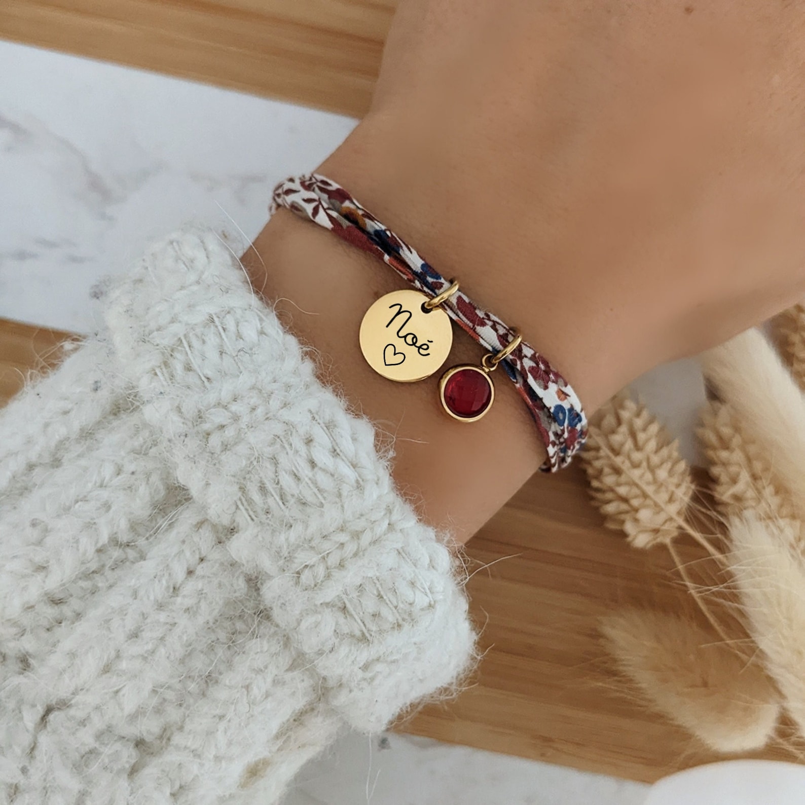 Bracelet personnalisé en cordon coton liberty avec médailles à - Etsy ...