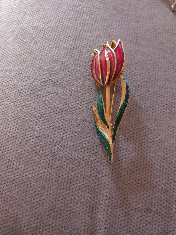Glorious Stunning Beautifully crafted Ruby red Tulip … - Gem
