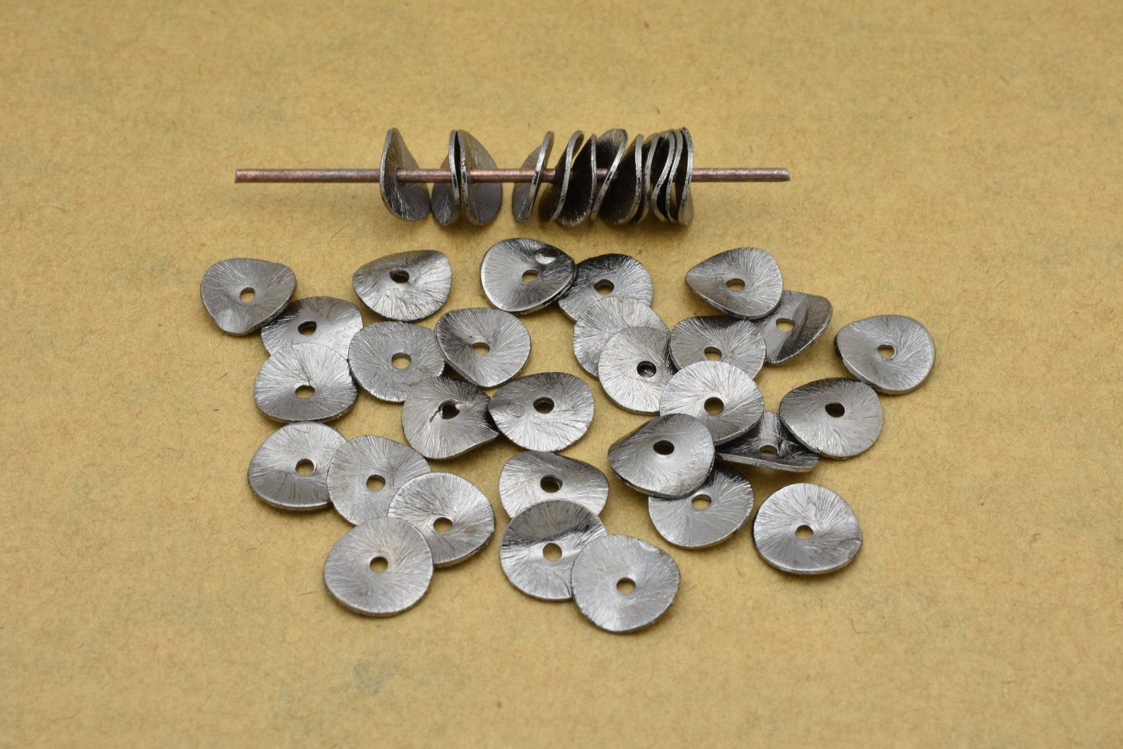 Wavy Discs 8mm 41pcs Balck Disk spacers Gunmetal Black | Etsy