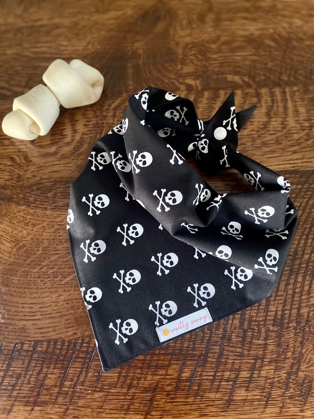 Pirate Dog Bandana, Skull and Crossbones Dog Bandana, Fun Dog Bandana ...
