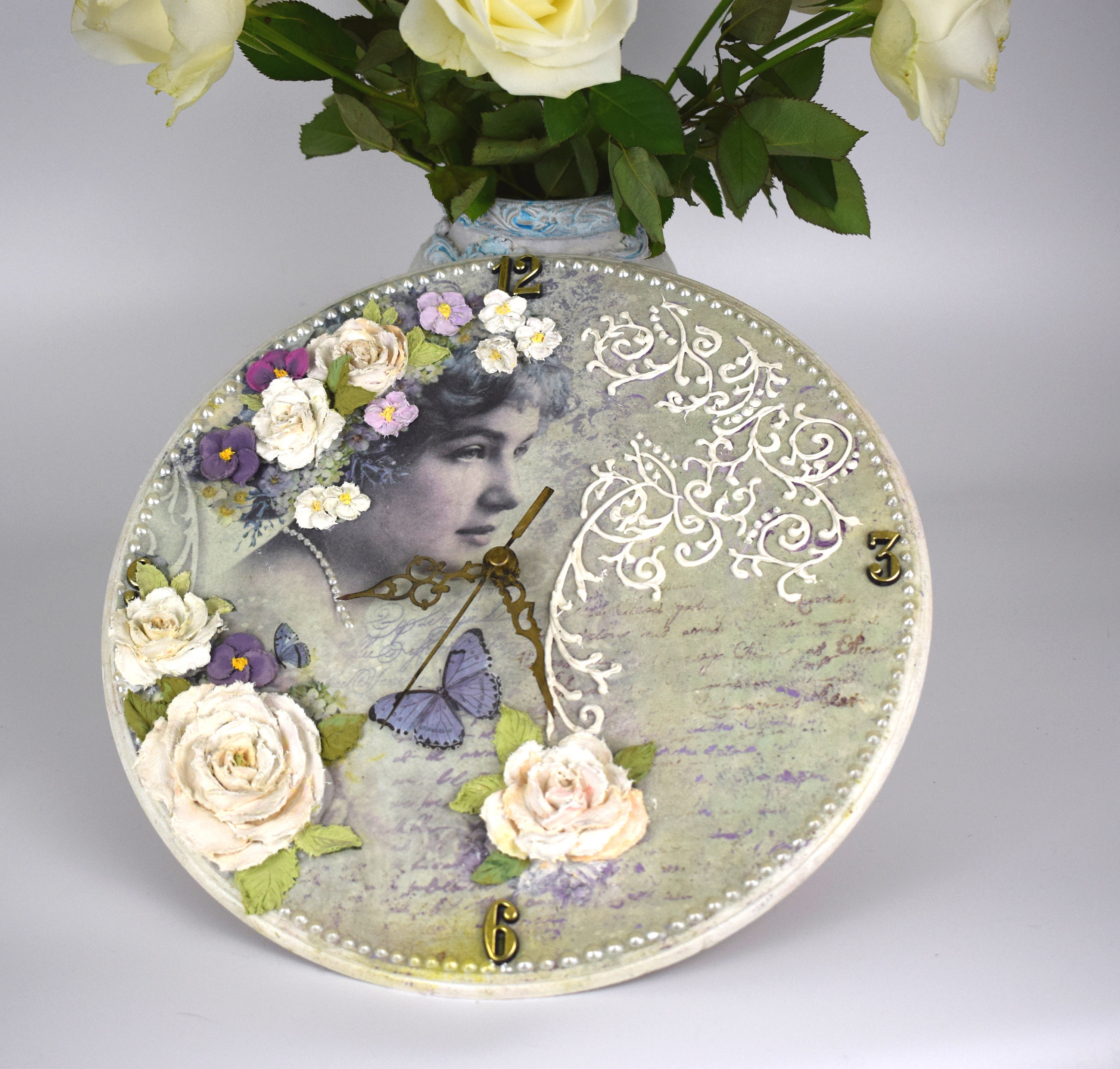 Wall Clock Romantic Style With Roses - Etsy