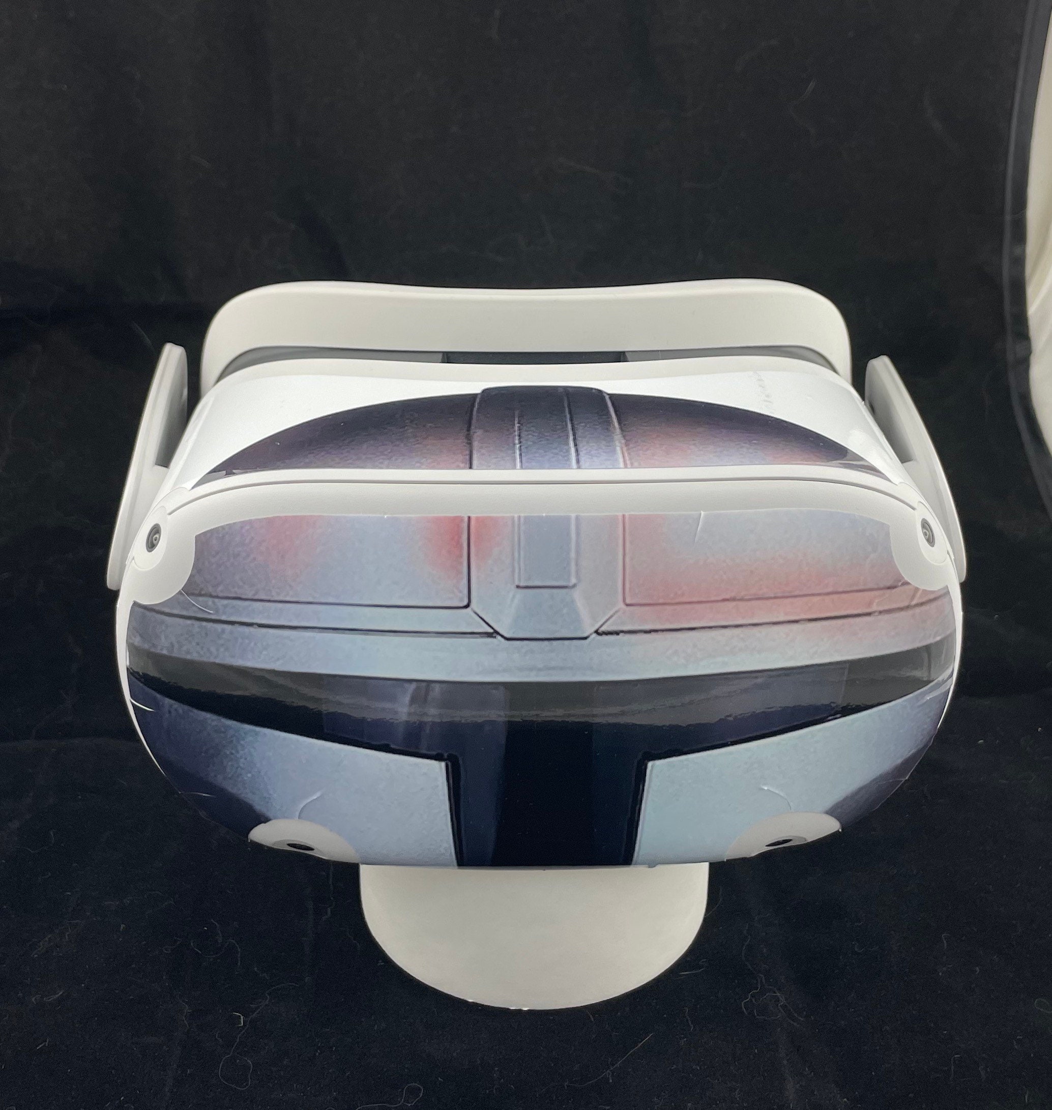 Oculus Quest 2 Headset Skin the Oculorian 2.0 - Etsy