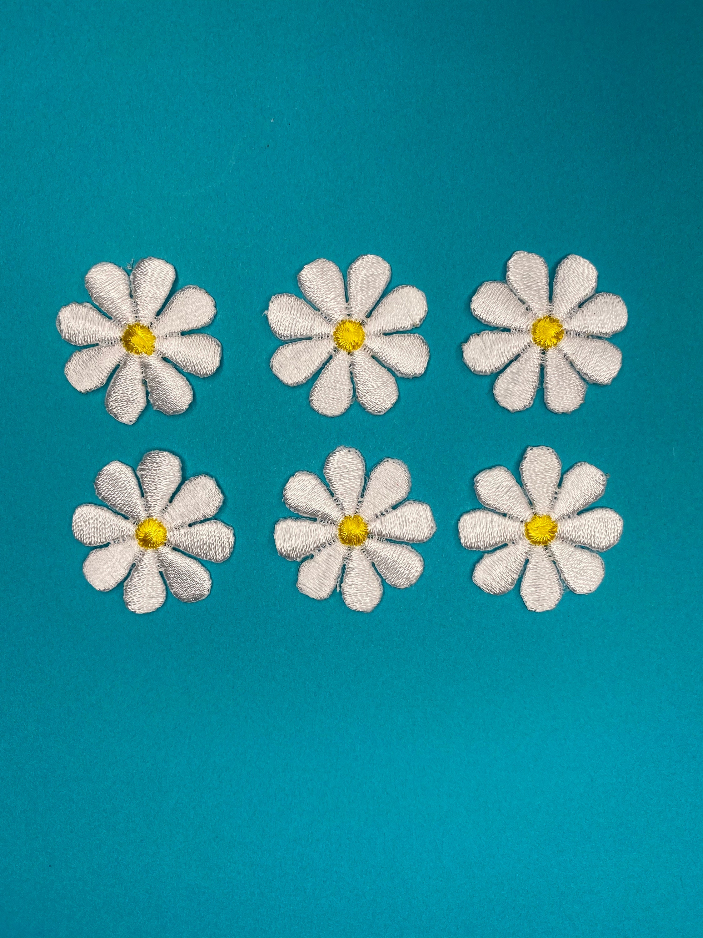 Daisy Flower Patches Set of 6 1 Inch Iron on Applique | Etsy
