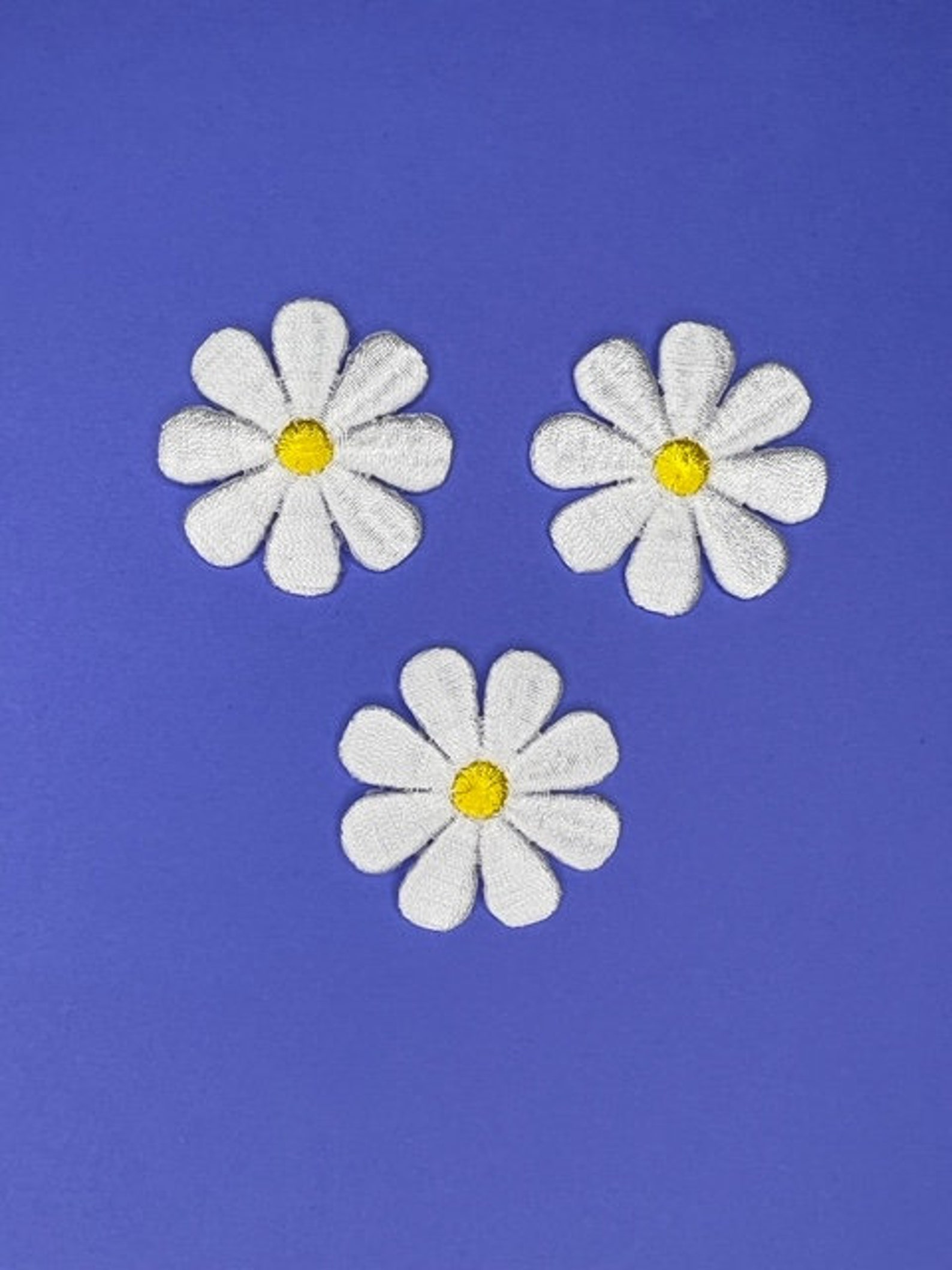 White Daisy Patch Set of 3 Iron on Applique | Etsy