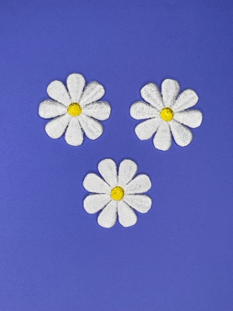 White Daisy Patch Set of 3 Iron on Applique | Etsy