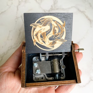 Avatar Music Box: the Avatar's Love Theme, Custom Engraved Birchwood - Etsy