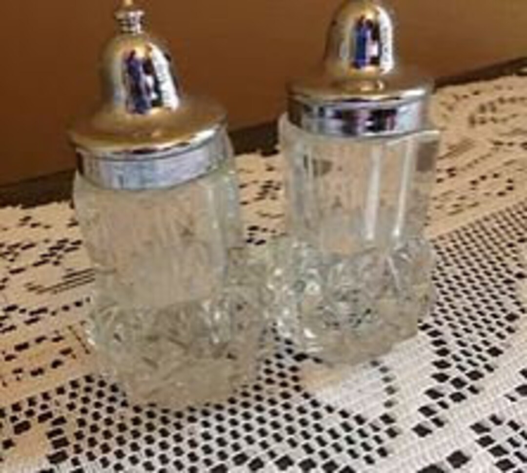 Cubes Glass Shakers-beautiful Pieces These Can Be Classy/modern or an ...