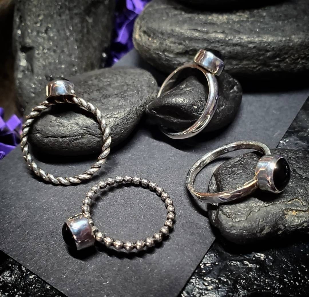 Custom Ring ~ Coal Set in Sterling Silver - Etsy