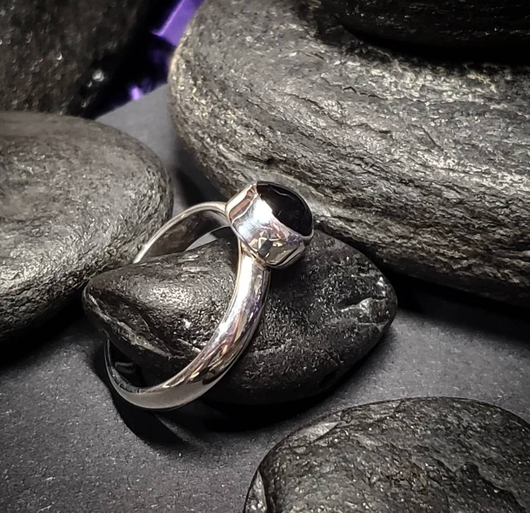 Custom Ring Coal Set in Sterling Silver - Etsy