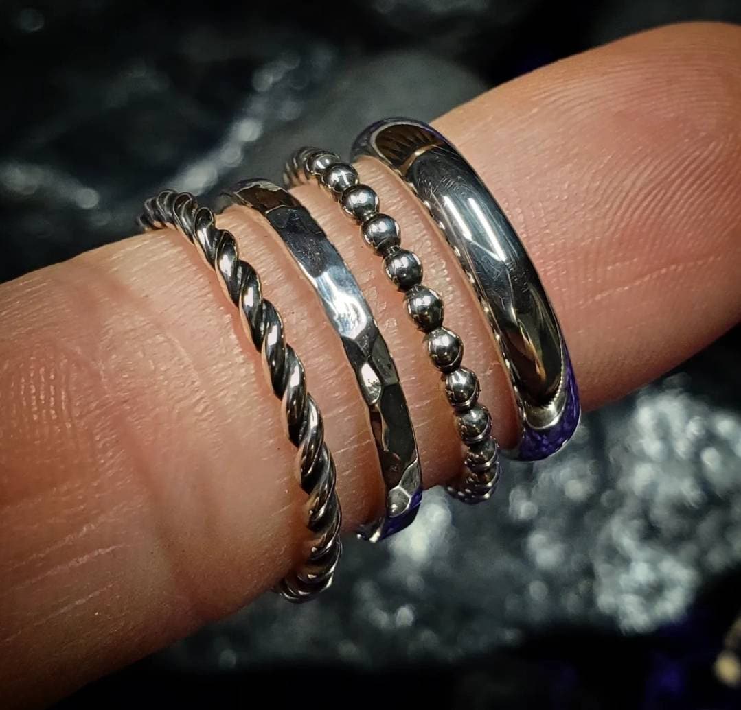 Custom Ring ~ Coal Set in Sterling Silver - Etsy