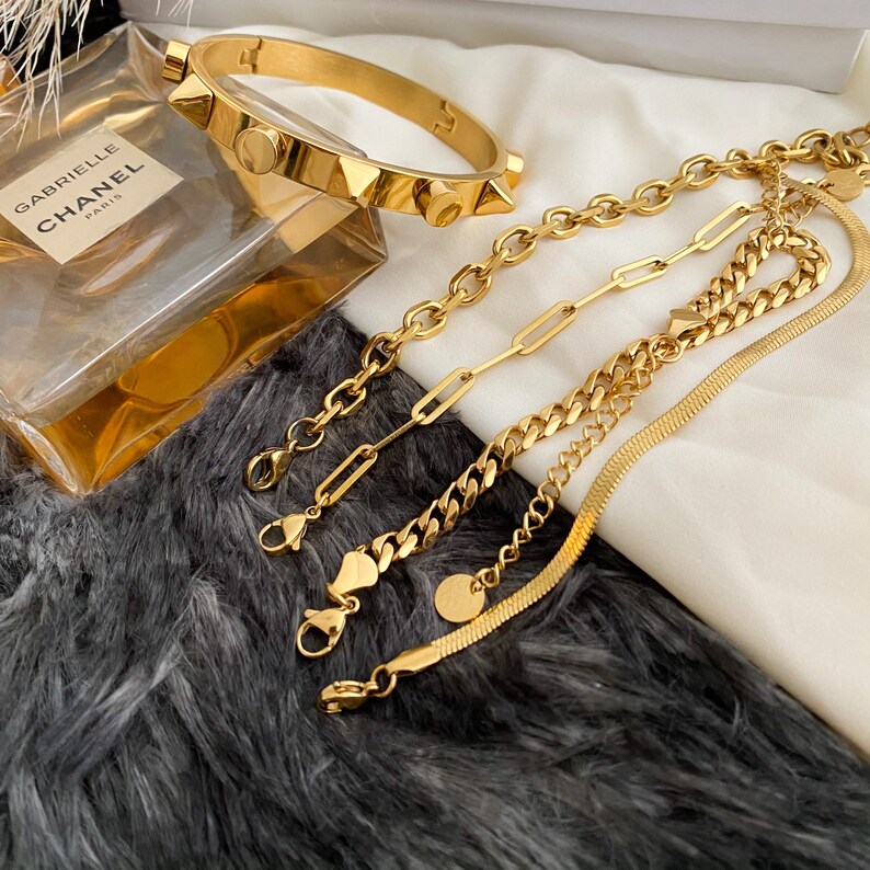 Gold Bracelet Stack for Woman / Gold Chain Bracelet / 18k Gold - Etsy UK