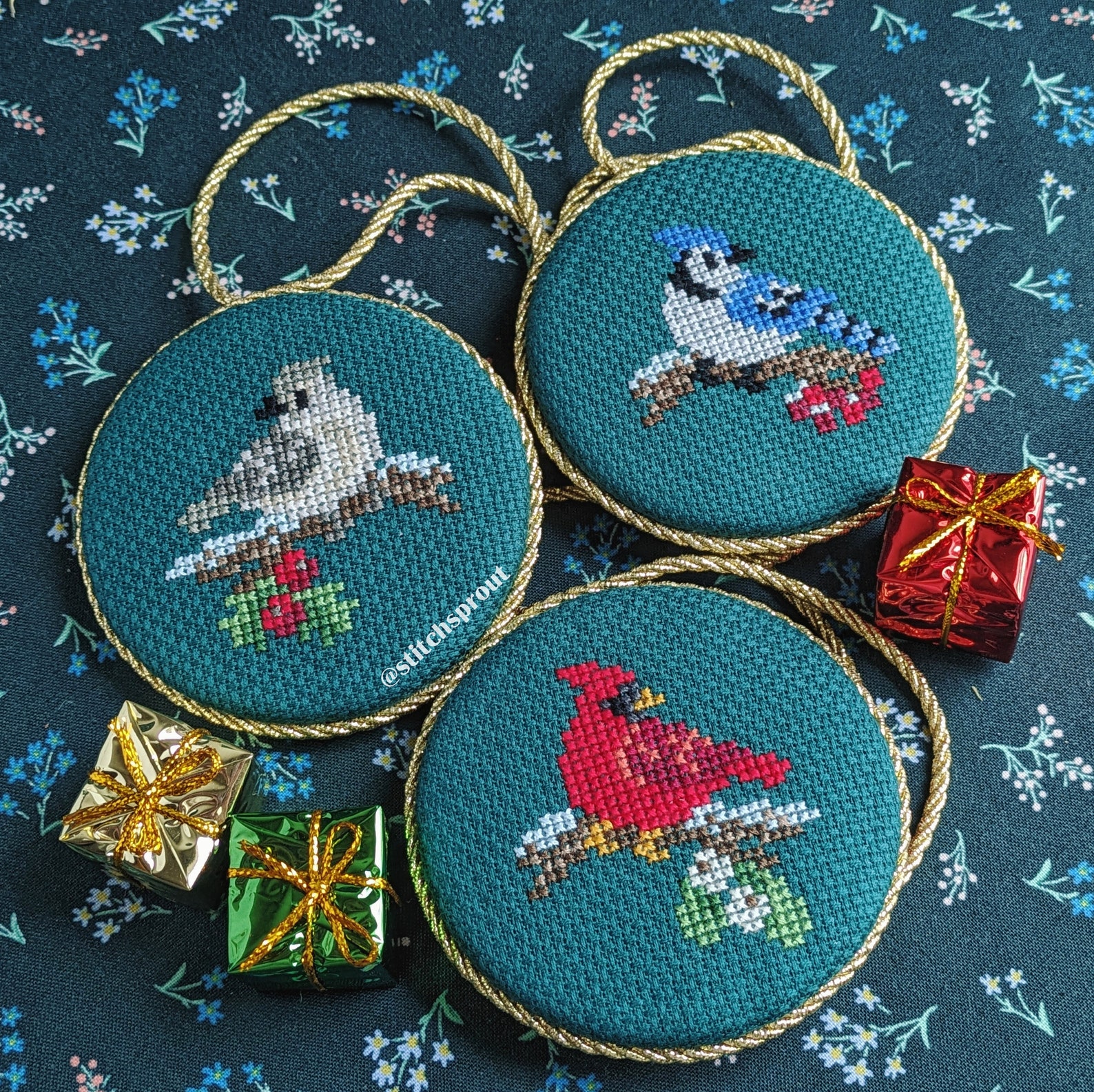 Tufted Titmouse Ornament Cross Stitch Pattern | Cute Winter Bird ...