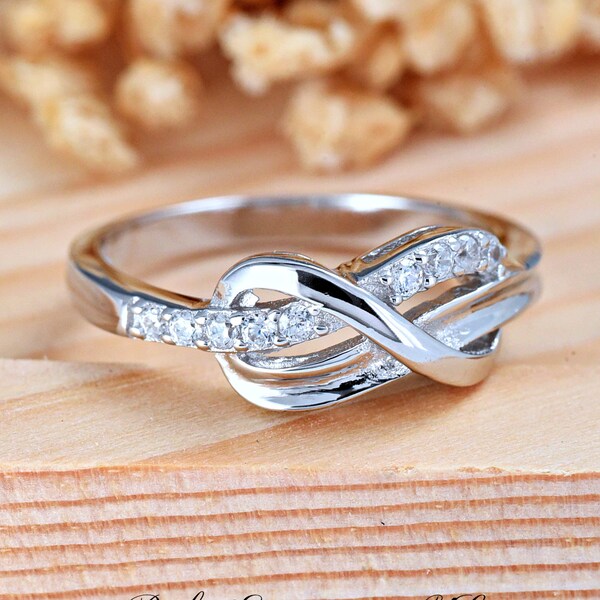 Figure 8 Knot Ring - Etsy