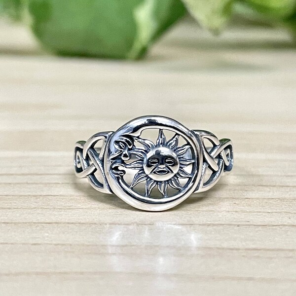 Sun and Moon Ring - Etsy