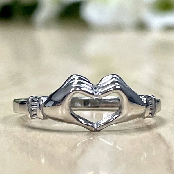 Hand Shaped Ring - Etsy