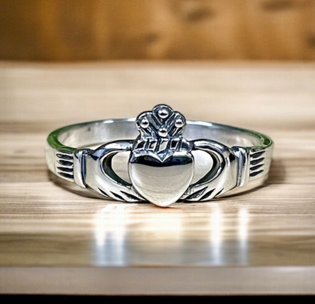 Plain Claddagh Ring Solid 925 Sterling Silver Claddagh Friendship Ring ...
