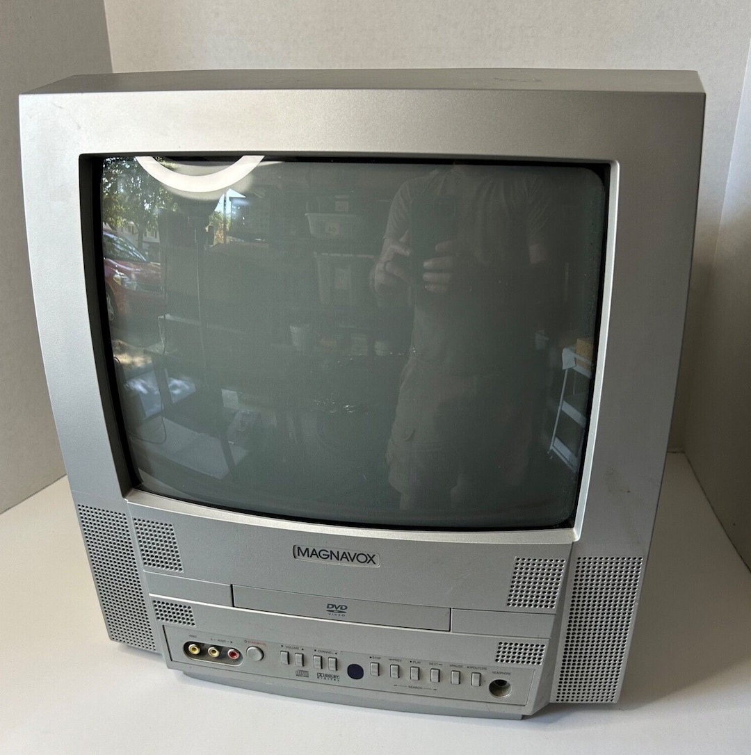 Magnavox 13 Inch Retro Gaming Crt Tv Dvd Player Combo Mwc13d5 - Etsy