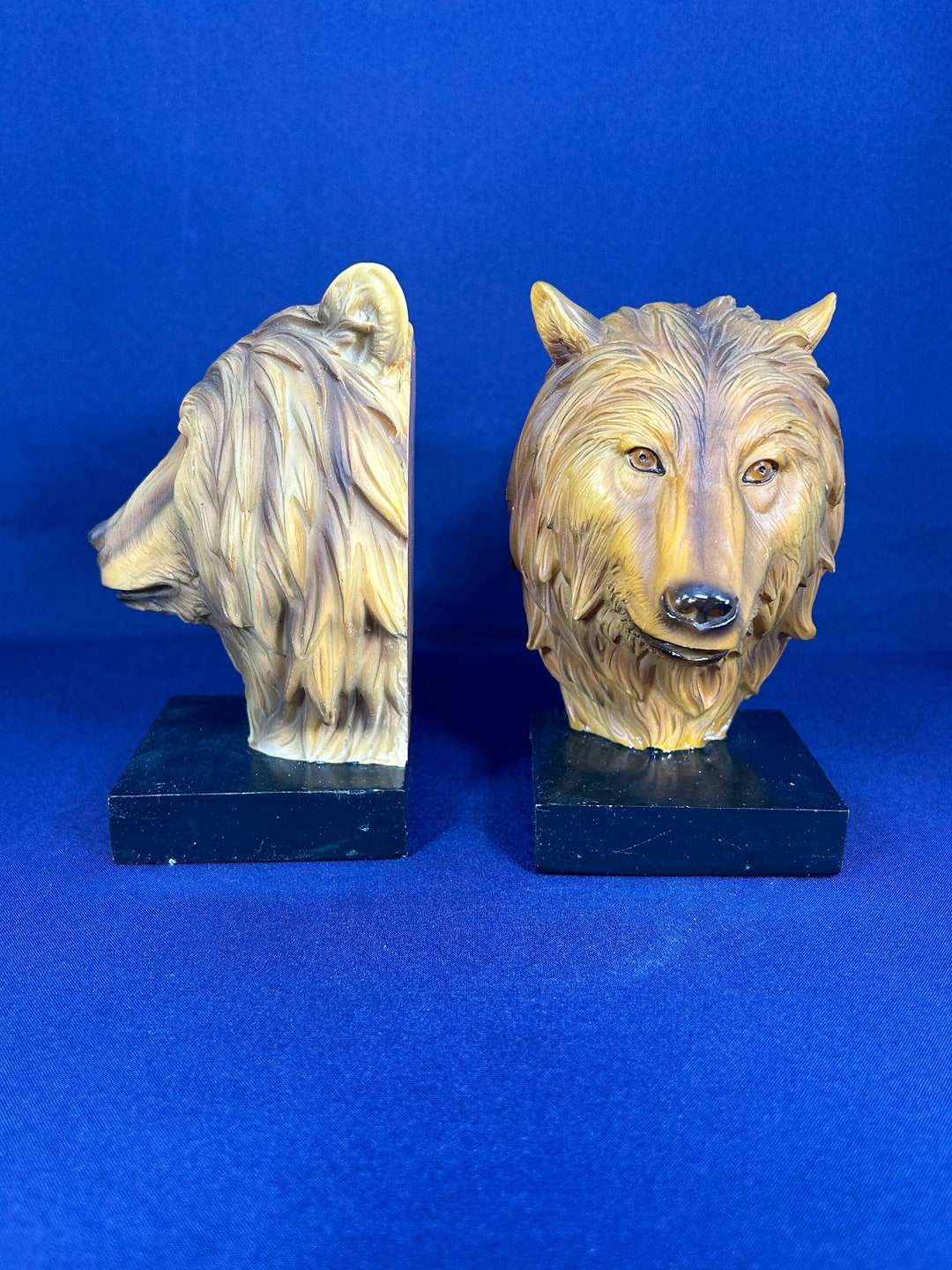 Wolf Head Bookends: Wildlife Cabin Decor - Etsy