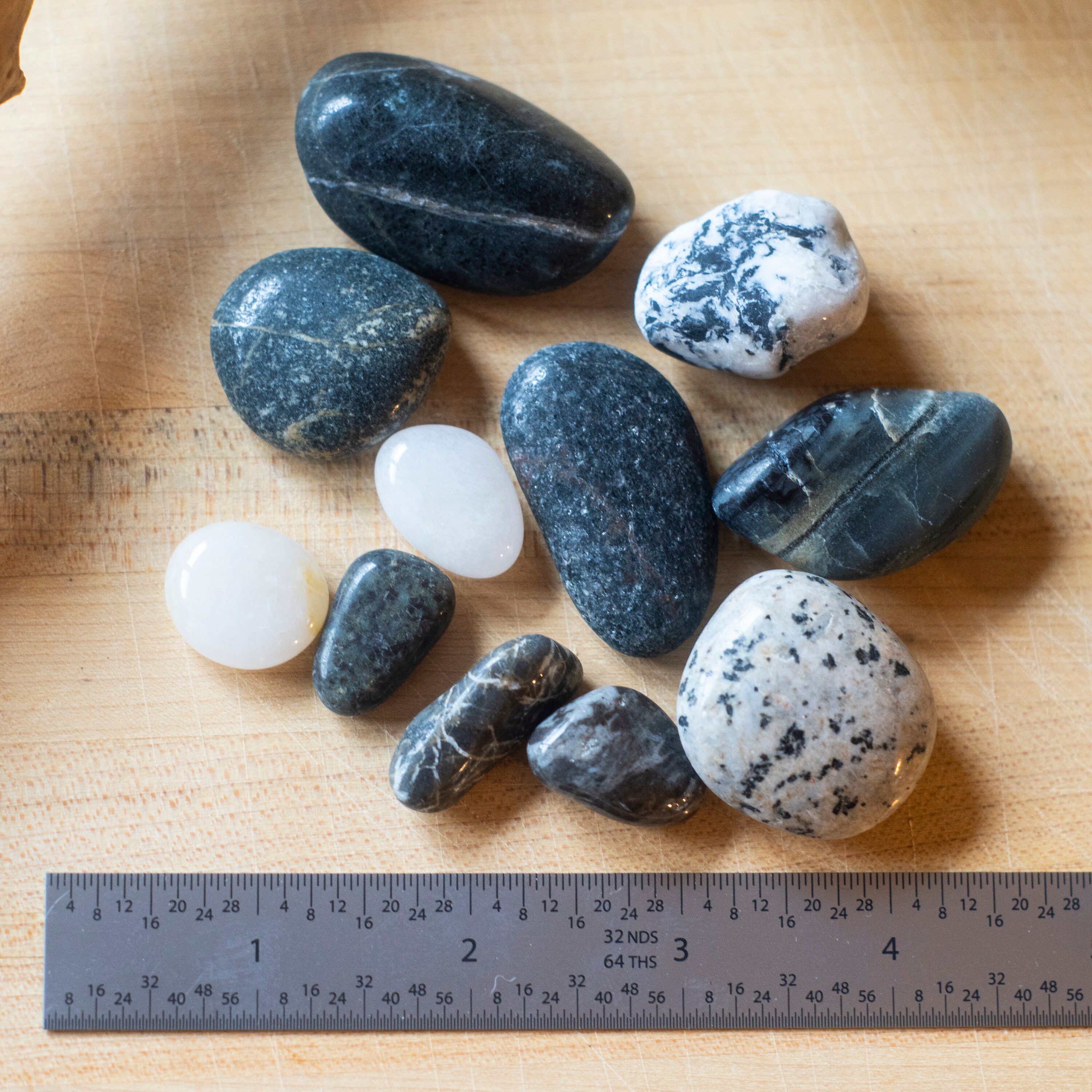 Great Lakes Stones Tumbled Rocks Smooth Stones Lapidary Beach Rocks ...