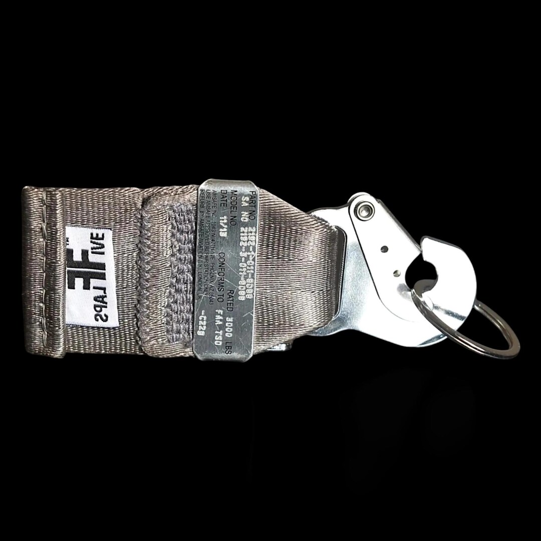 Emirates Aircraft Seatbelt Keychain | Airbus A380 Airplane Buckle ...
