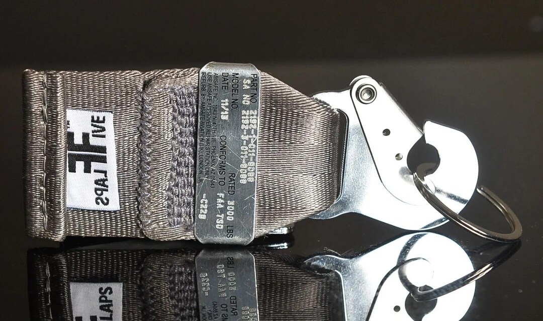 Emirates Airbus A380 Original Safety Belt Keychain Keyring Aviation Tag ...