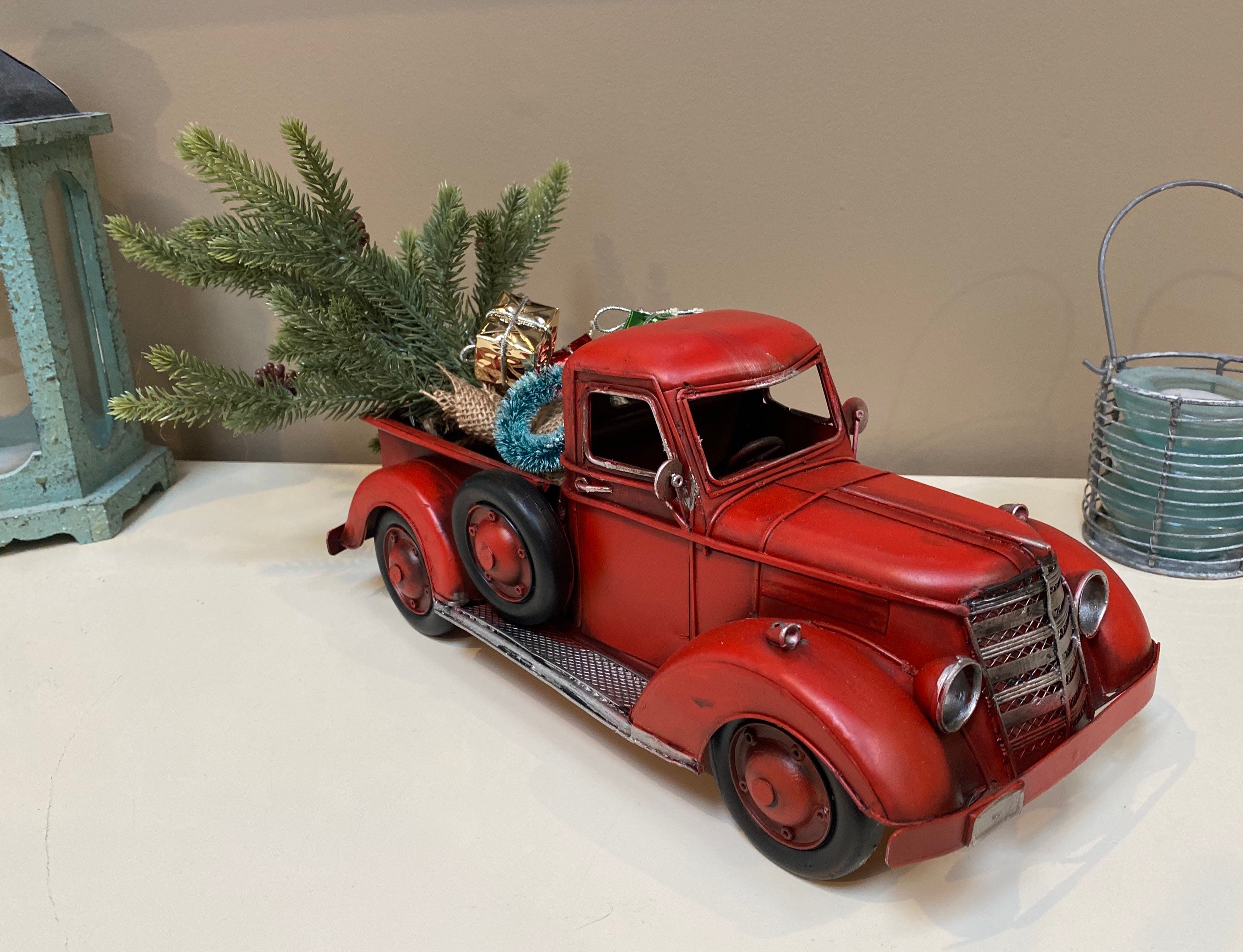 Red Vintage Metal Pickup Truck With Christmas Tree / Large 13 Old Style ...