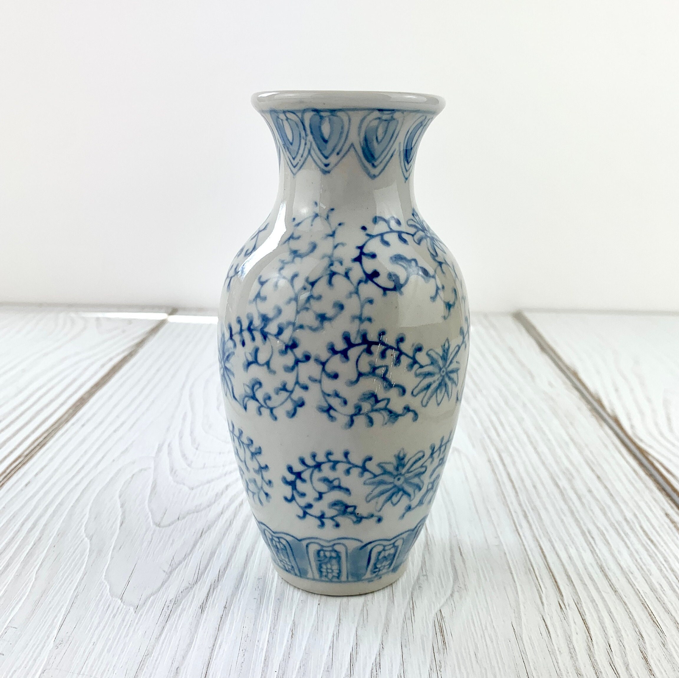 Small Blue and White Chinoiserie Vase / Preppy Eclectic / Cottage Decor ...