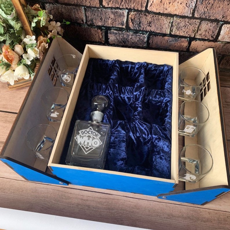 Tardis whiskey set birthday giftDoctor Who gift for | Etsy