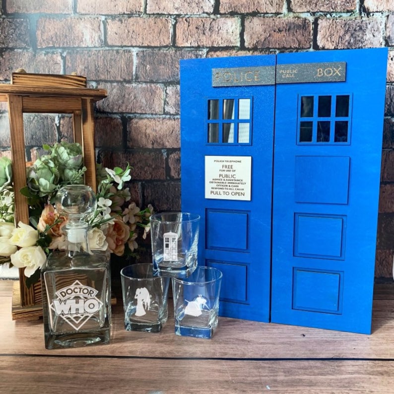 Tardis whiskey set birthday giftDoctor Who gift for | Etsy