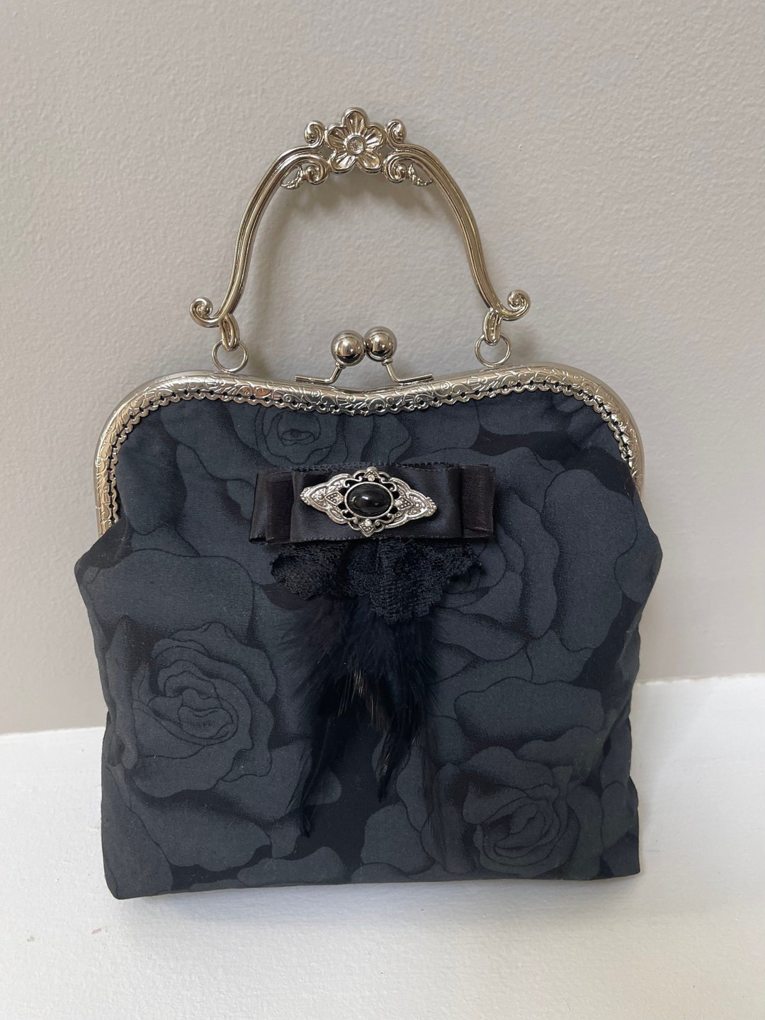 Vintage Style Canvas Frame Handbag With Gorgeous Retro Style Handmade ...