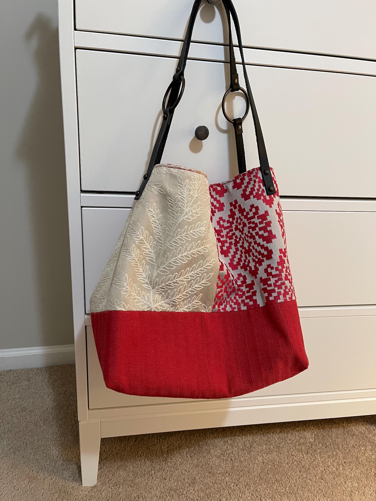 Große Patchwork Tasche | Roter Satin Brokat & Leder Umhängetasche ...