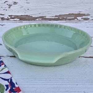 Jadeite Fire King 2000 Pie Plate - Vintage Anchor Hocking JADE-ITE Pie ...