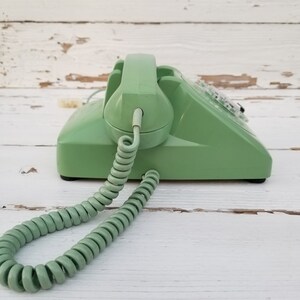 Jadeite Green Rotary Phone - Vintage Rotary Desk Telephone - Automatic ...