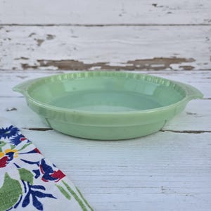 Jadeite Fire King 2000 Pie Plate - Vintage Anchor Hocking JADE-ITE Pie ...