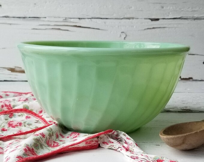 Jadeite Fire King Swirl Mixing Bowl 9 CRACKED & GLUED Green Milk Glass ...