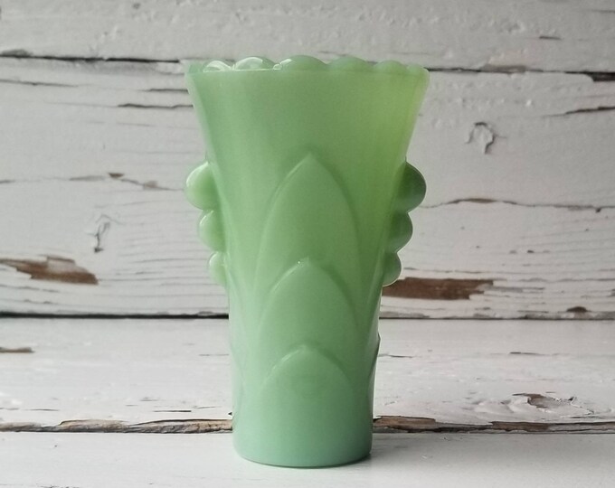 Vintage Jadeite Vase - Fire King Anchor Hocking Jadeite Vase - Jade-ite ...